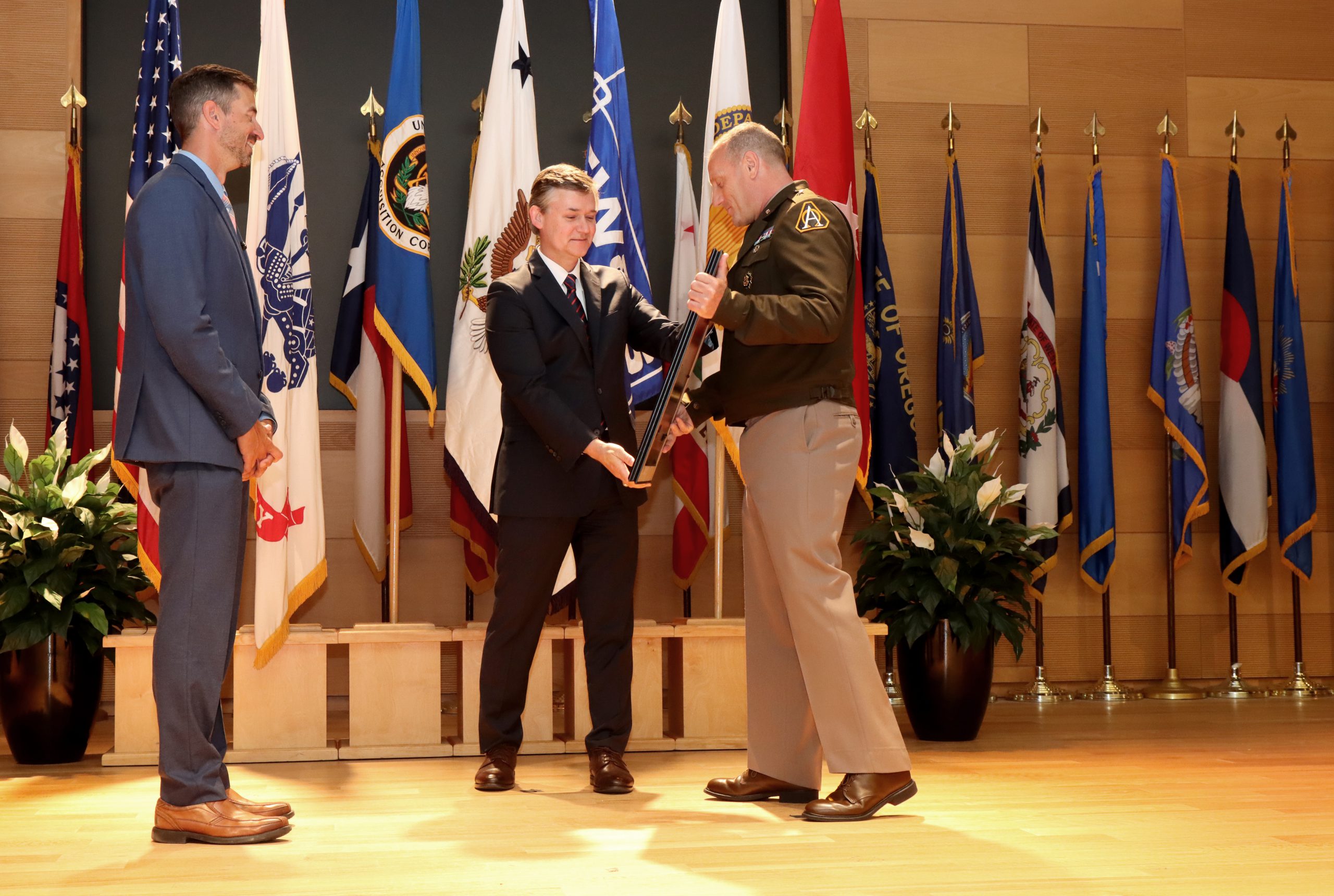 PEO IEW&S Says Farewell to PEO Mark Kitz, Welcomes Brig. Gen Ed Barker ...